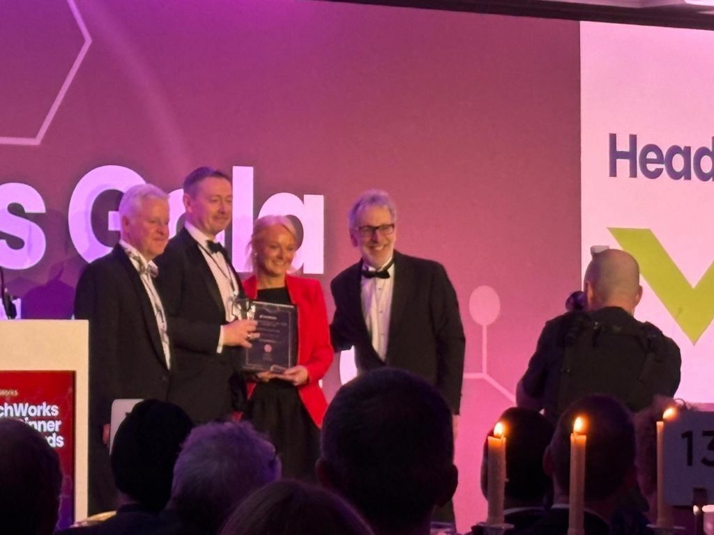 Q4 Media Roundup - 2025 - Paragraf